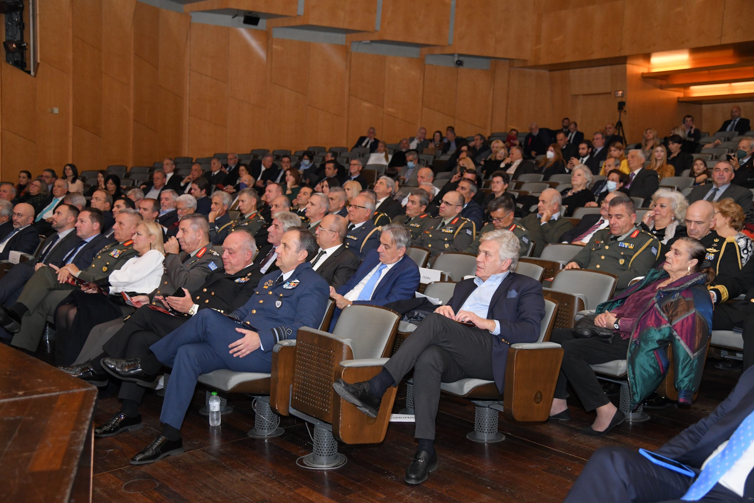 Σημαντική βράβευση της ΔΕΠΑ Εμπορίας στα 9α Βραβεία Αυτοδιοίκησης για ...