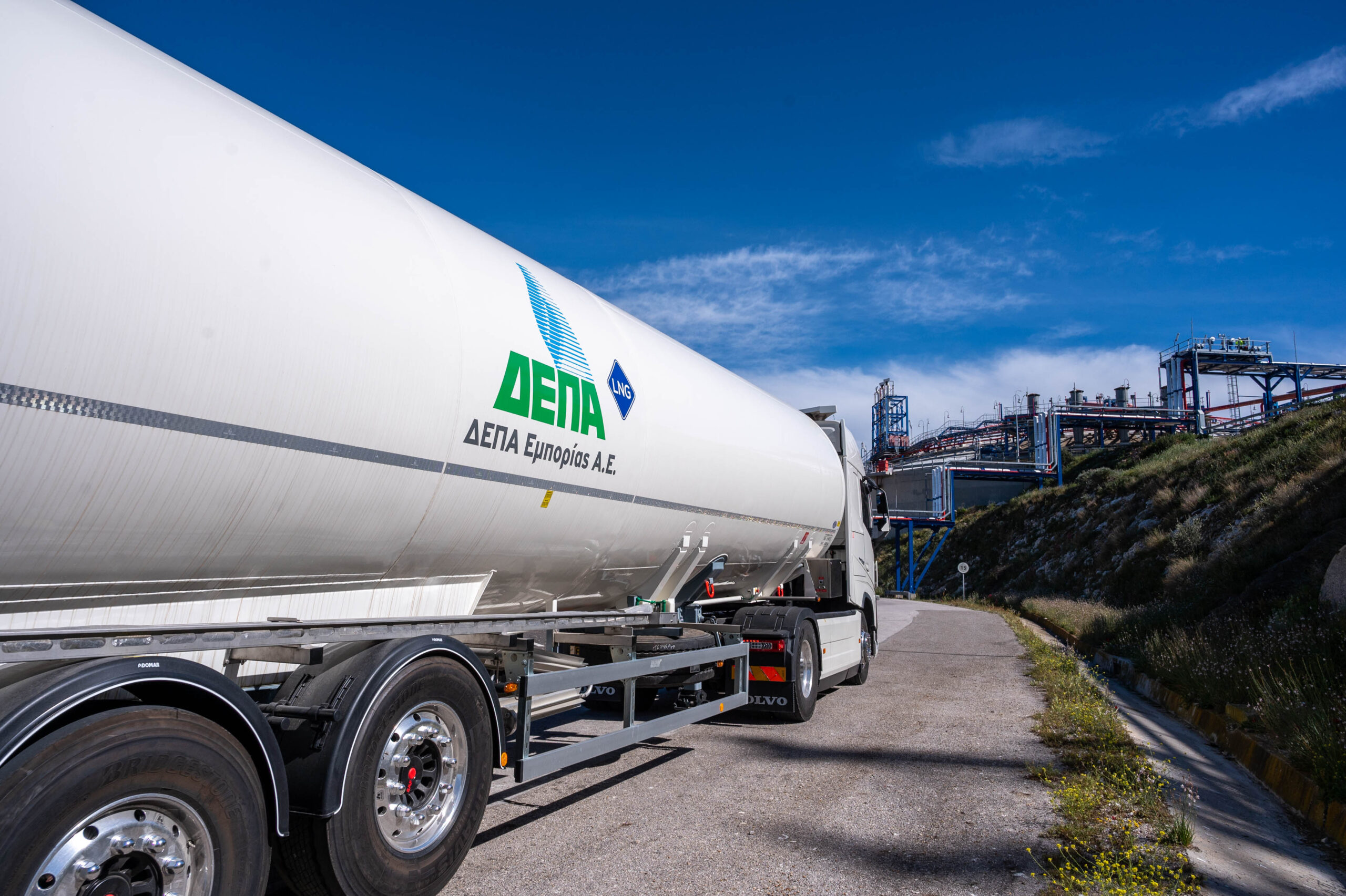 "DEPA takes the lead in March for the supply of liquefied natural gas ...